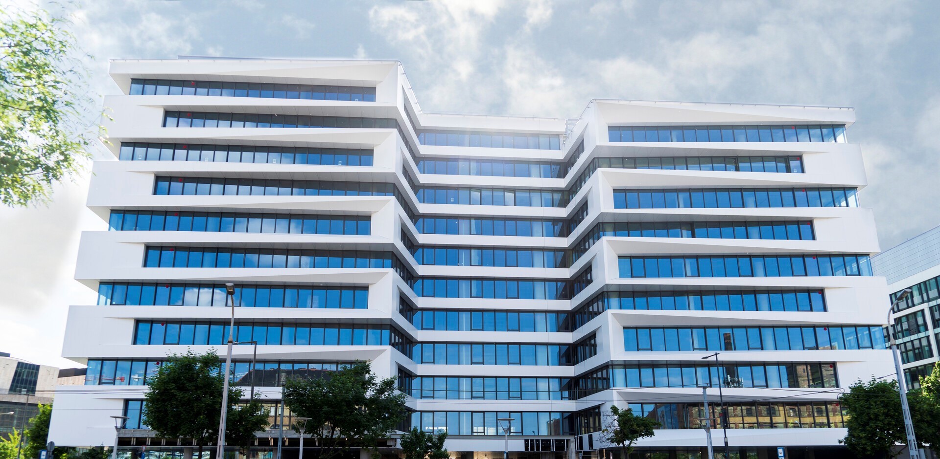 Revetas Capital inaugurează clădirea Millennium Gardens