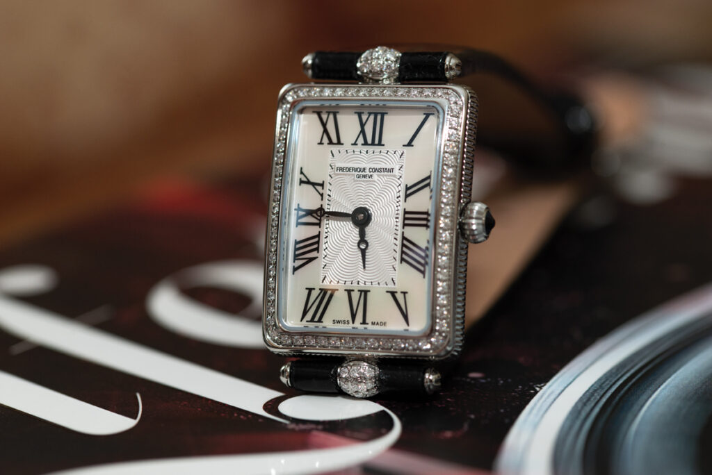 Geneva Watch Days: aur, mov, verde - Forbes.ro