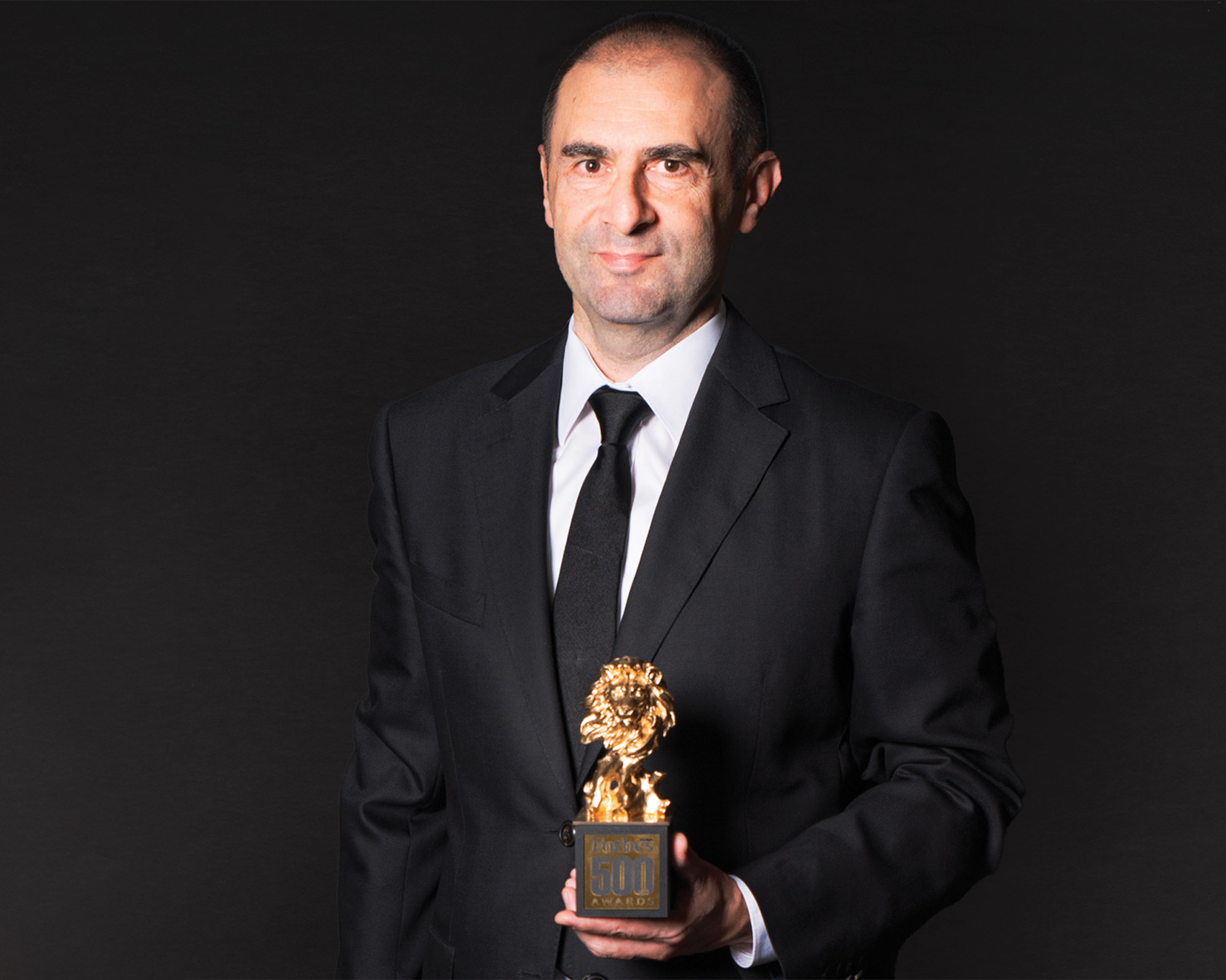 Forbes Business Awards 2023: Mustafa Tiftikçioğlu, CEO Garanti BBVA ...