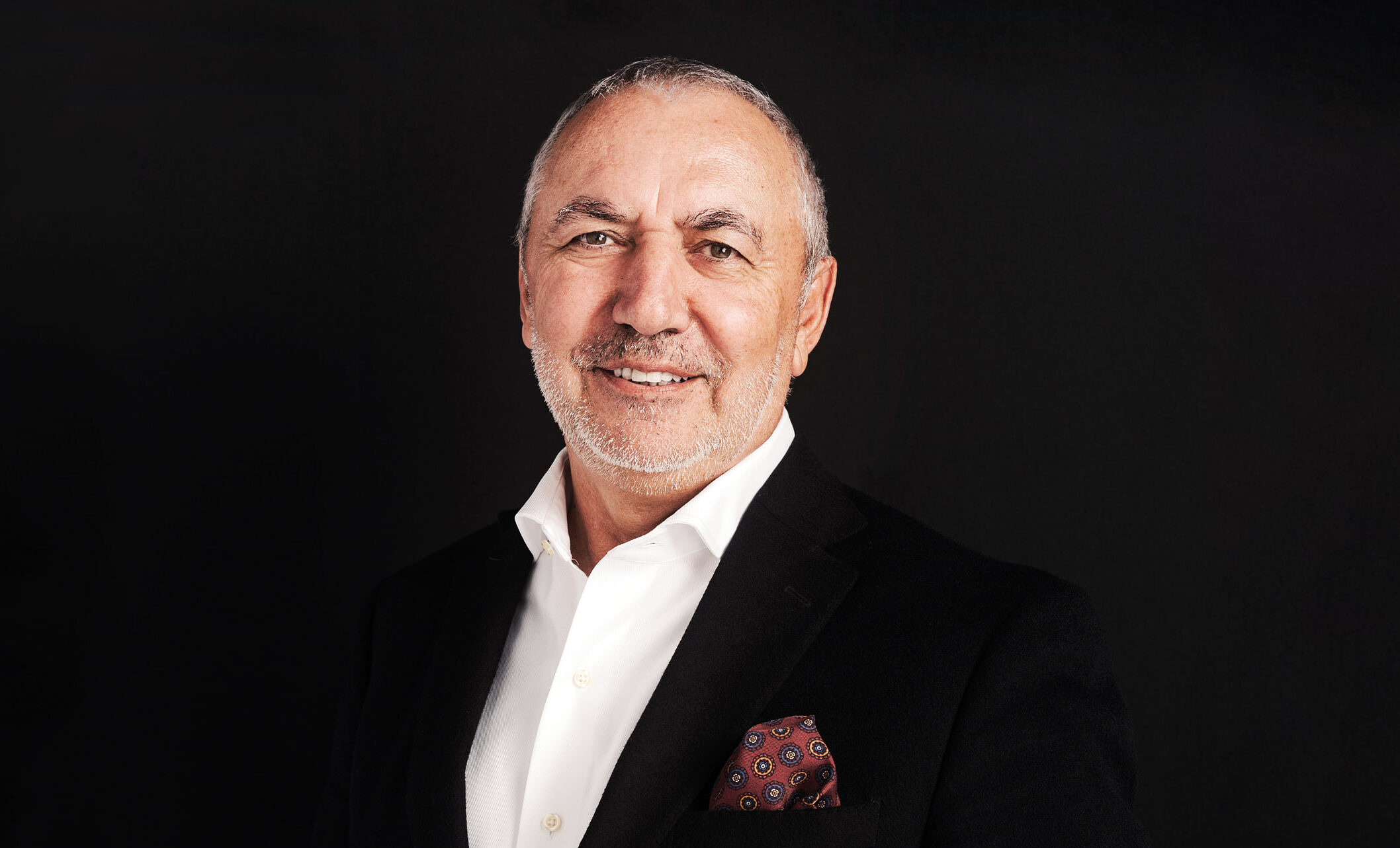 Forbes Business Awards 2024: Omer Süsli, CEO Praktiker Real Estate ...