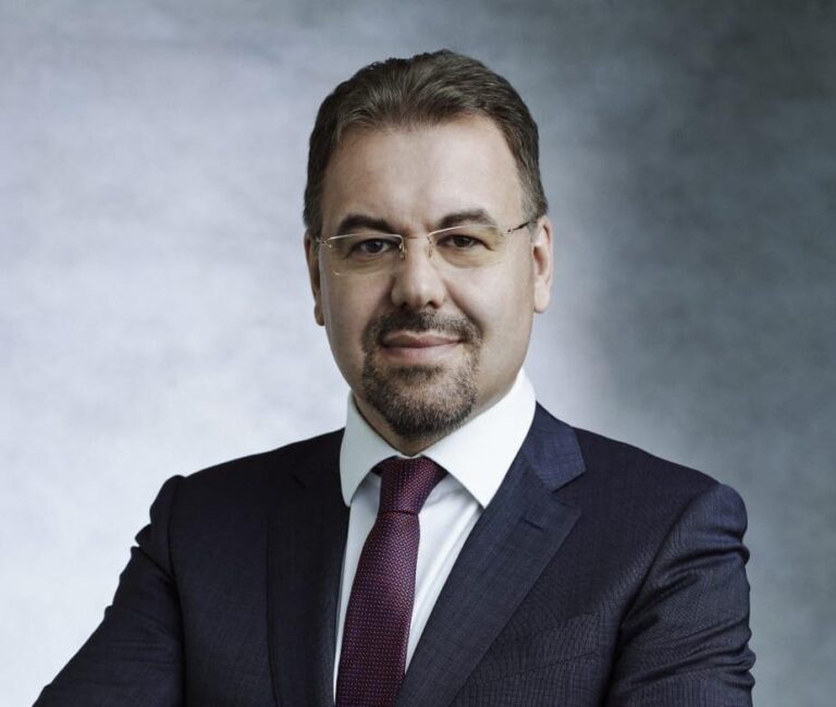 Leonardo Badea, Prim-viceguvernator BNR: Cursul nominal de schimb - de ...